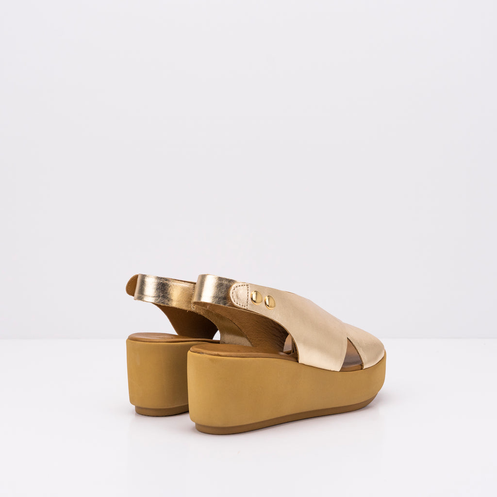 WEDGE SANDAL WITH WIDE CROSSED STRAPS 123031O GOLD | MOKSIN – Moksin