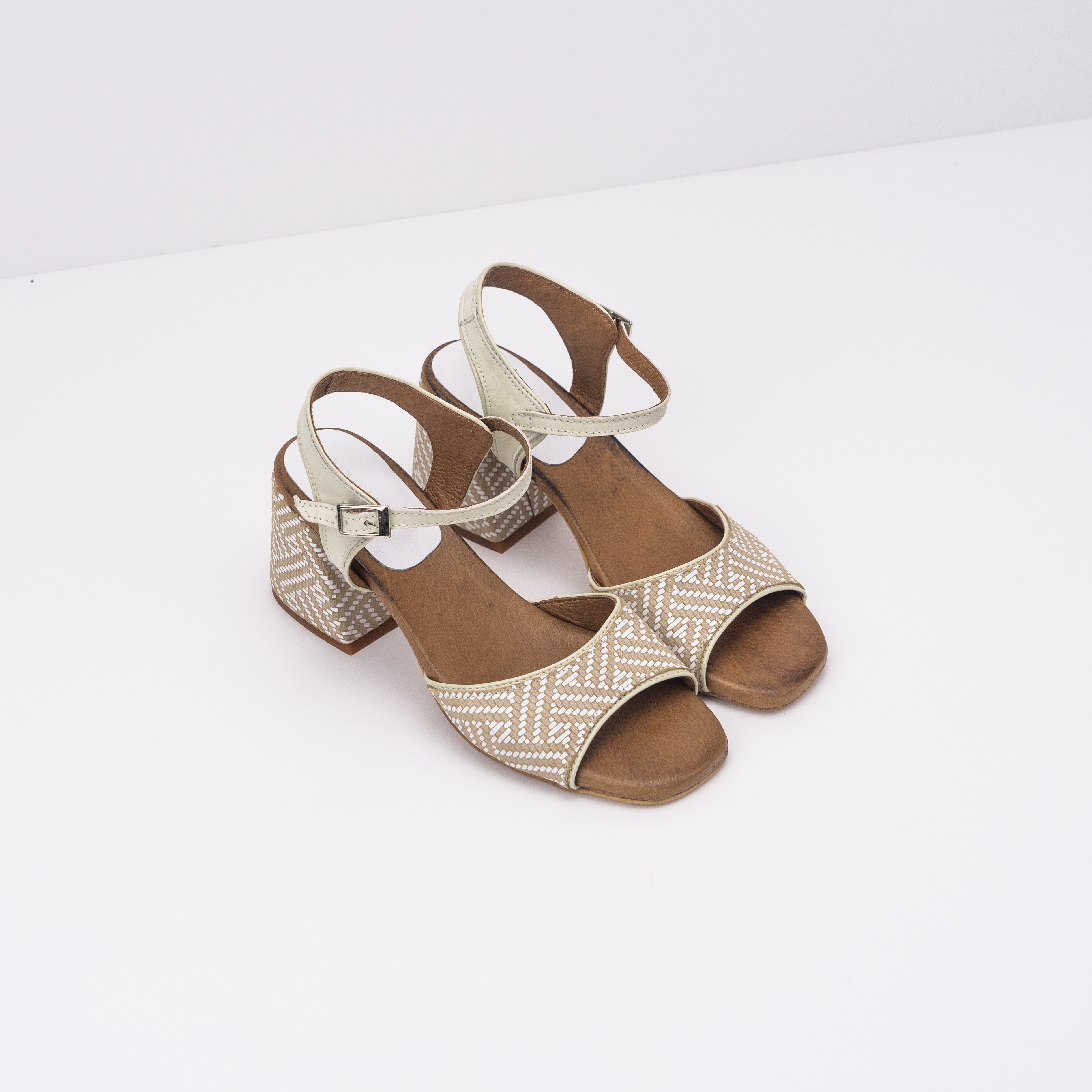 NEMONIC SANDALS 2119 EMMA SAND | MOKSIN – Moksin